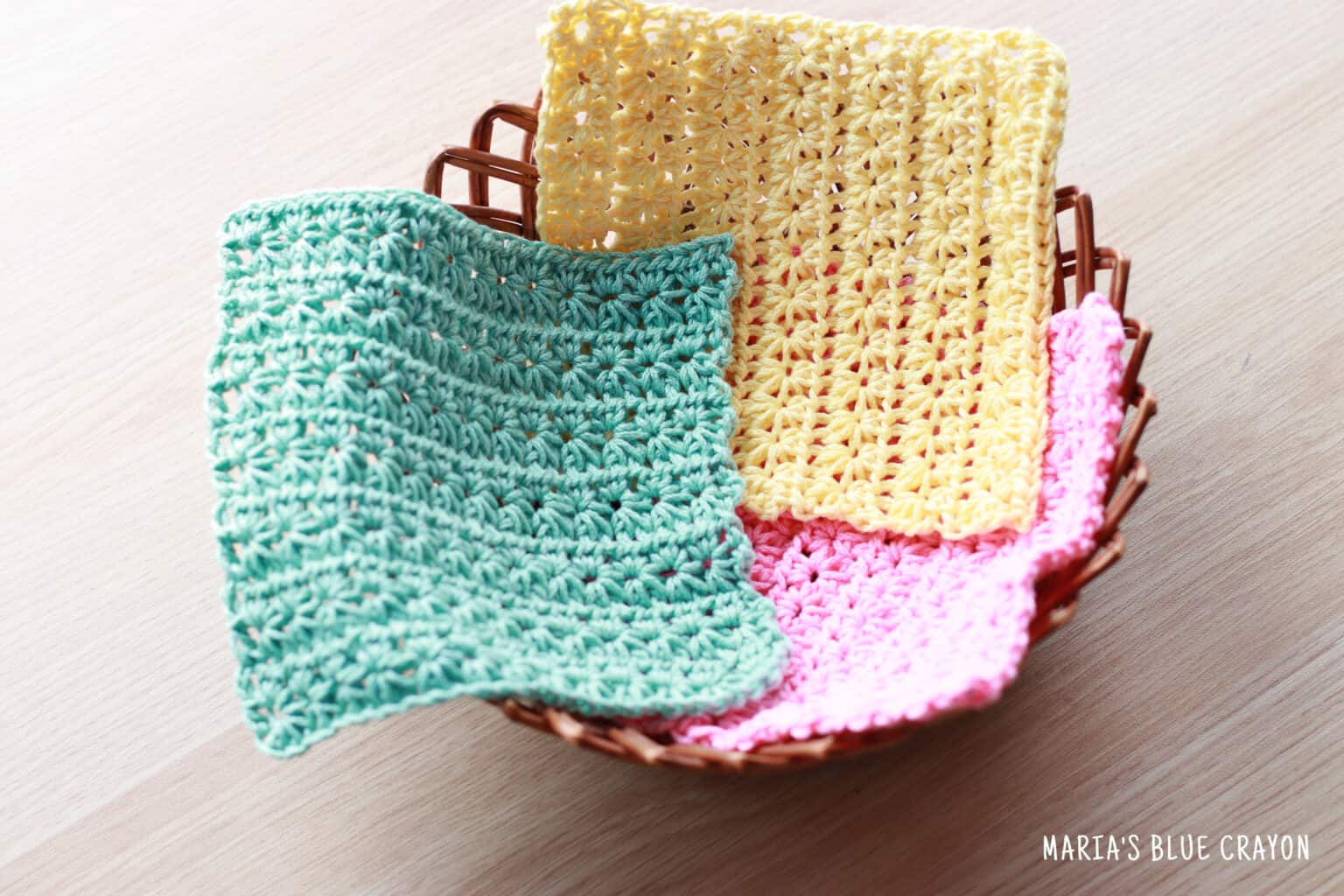 Crochet Star Stitch Washcloth Tutorial - Maria's Blue Crayon