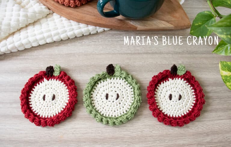 How To Crochet An Apple Coaster - Free Pattern - Maria's Blue Crayon
